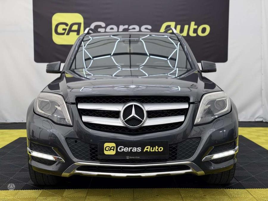 Pelēks Mercedes-Benz GLK 220 2013 Viļņa, ar dzinēja tilpumu 2.14 L un nobraukumu 325 tūkst. km par 9500 €, foto 3 vietnē AUTOMOTO.COM.LV