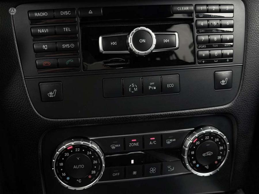 Pelēks Mercedes-Benz GLK 220 2013 Viļņa, ar dzinēja tilpumu 2.14 L un nobraukumu 325 tūkst. km par 9500 €, foto 24 vietnē AUTOMOTO.COM.LV