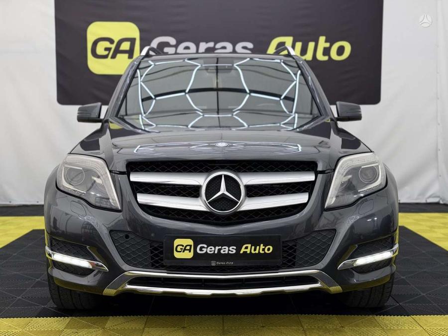 Pelēks Mercedes-Benz GLK 220 2013 Viļņa, ar dzinēja tilpumu 2.14 L un nobraukumu 325 tūkst. km par 9500 €, foto 3 vietnē AUTOMOTO.COM.LV