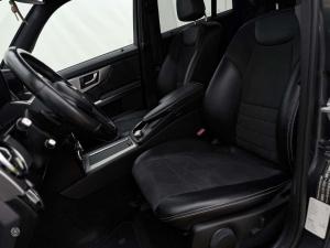 Pelēks Mercedes-Benz GLK 220 2013 Viļņa, ar dzinēja tilpumu 2.14 L un nobraukumu 325 tūkst. km par 9500 €, foto 11 vietnē AUTOMOTO.COM.LV