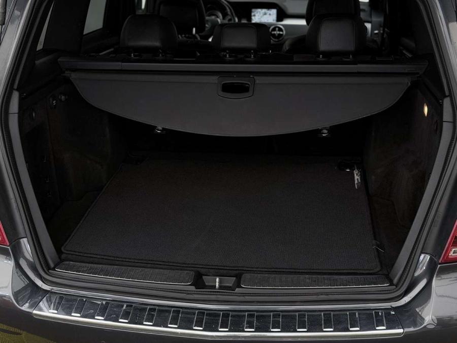 Pelēks Mercedes-Benz GLK 220 2013 Viļņa, ar dzinēja tilpumu 2.14 L un nobraukumu 325 tūkst. km par 9500 €, foto 13 vietnē AUTOMOTO.COM.LV