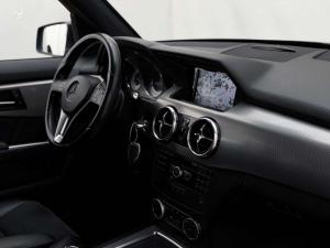 Pelēks Mercedes-Benz GLK 220 2013 Viļņa, ar dzinēja tilpumu 2.14 L un nobraukumu 325 tūkst. km par 9500 €, foto 17 vietnē AUTOMOTO.COM.LV