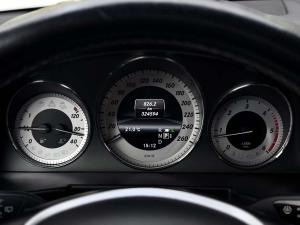 Pelēks Mercedes-Benz GLK 220 2013 Viļņa, ar dzinēja tilpumu 2.14 L un nobraukumu 325 tūkst. km par 9500 €, foto 29 vietnē AUTOMOTO.COM.LV