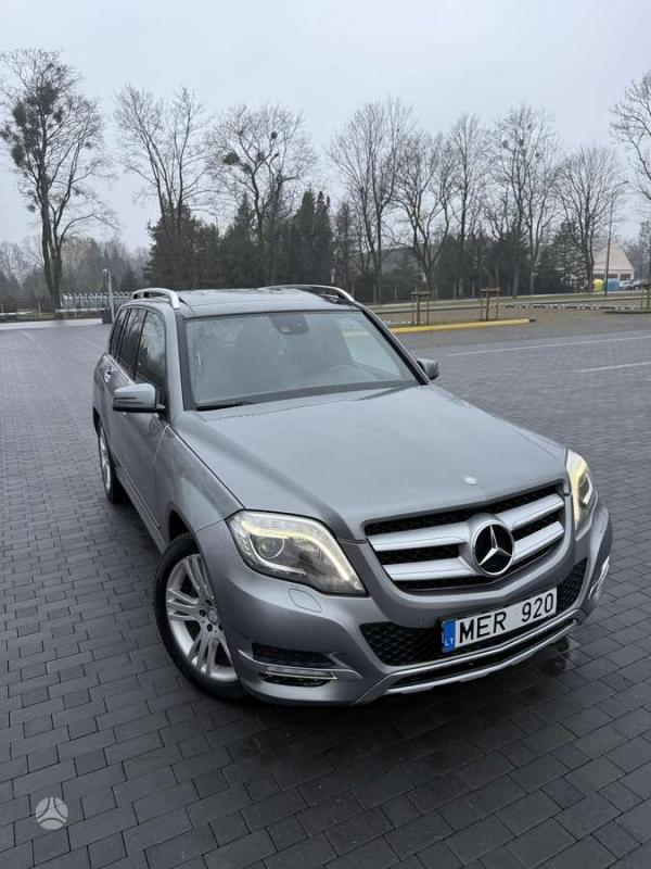 Grey Mercedes-Benz GLK 220 2014 in Vilnius, with an engine capacity of 2.14 L and mileage of 187 thousand km for 11200 €, photo 2 on AUTOMOTO.COM.LV