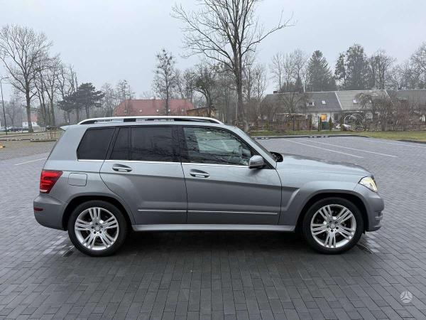 Grey Mercedes-Benz GLK 220 2014 in Vilnius, with an engine capacity of 2.14 L and mileage of 187 thousand km for 10999 €, photo 4 on AUTOMOTO.COM.LV