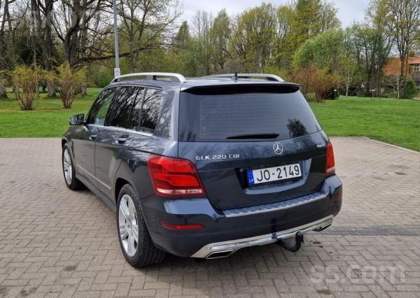 Pelēks Mercedes-Benz GLK 220 2014 Rīga, ar dzinēja tilpumu 2.10 L un nobraukumu 269 tūkst. km par 11980 €, foto 4 vietnē AUTOMOTO.COM.LV