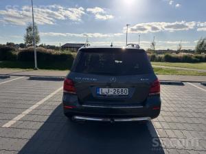 Pelēks Mercedes-Benz GLK 220 2014 Jelgava, ar dzinēja tilpumu 2.20 L un nobraukumu 319 tūkst. km par 10500 €, foto 3 vietnē AUTOMOTO.COM.LV