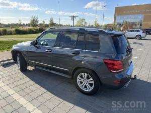 Pelēks Mercedes-Benz GLK 220 2014 Jelgava, ar dzinēja tilpumu 2.20 L un nobraukumu 319 tūkst. km par 10500 €, foto 4 vietnē AUTOMOTO.COM.LV