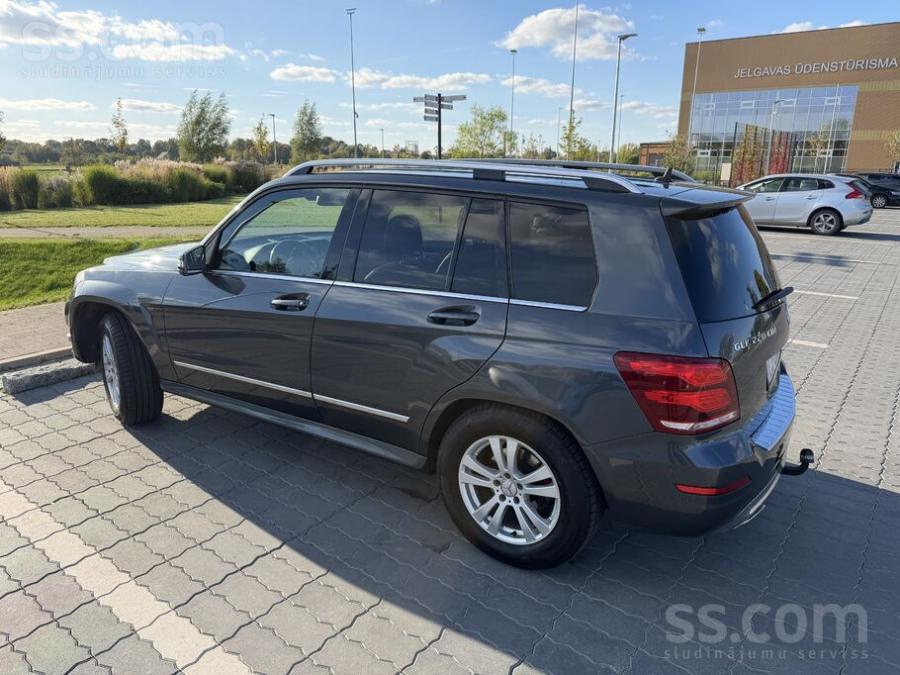 Pelēks Mercedes-Benz GLK 220 2014 Jelgava, ar dzinēja tilpumu 2.20 L un nobraukumu 319 tūkst. km par 10500 €, foto 4 vietnē AUTOMOTO.COM.LV