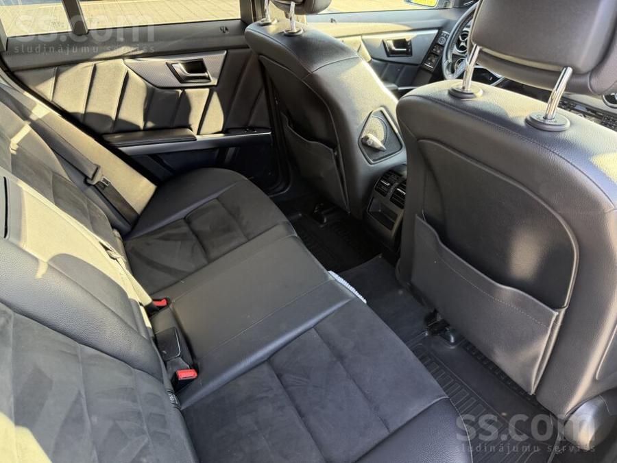 Pelēks Mercedes-Benz GLK 220 2014 Jelgava, ar dzinēja tilpumu 2.20 L un nobraukumu 319 tūkst. km par 10500 €, foto 10 vietnē AUTOMOTO.COM.LV