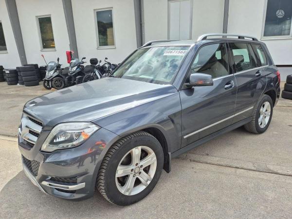 Pelēks Mercedes-Benz GLK 220 2015 Viļņa, ar dzinēja tilpumu 2.14 L un nobraukumu 172 tūkst. km par 11900 €, foto 2 vietnē AUTOMOTO.COM.LV