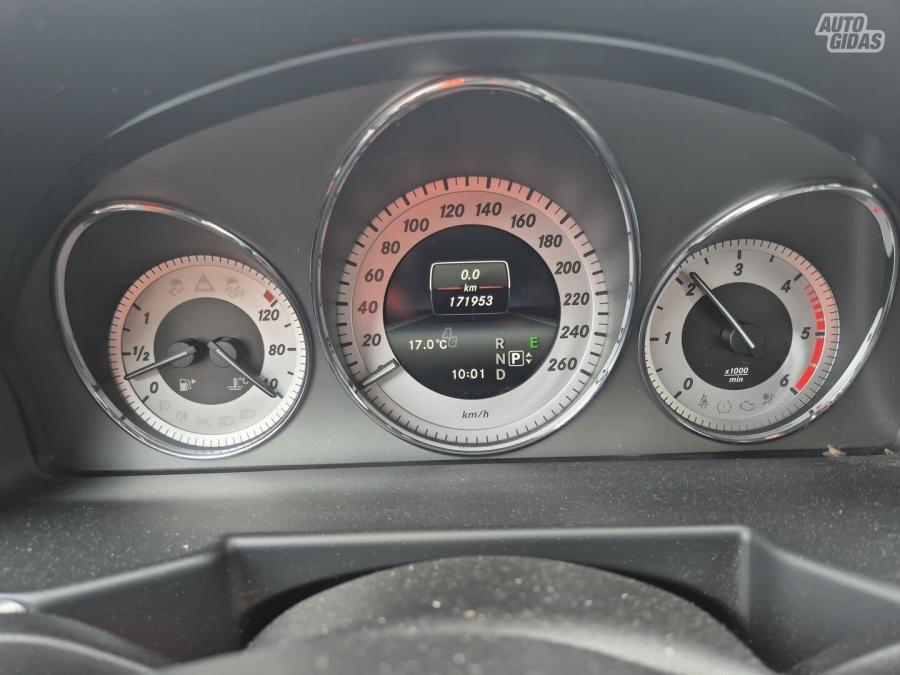 Pelēks Mercedes-Benz GLK 220 2015 Viļņa, ar dzinēja tilpumu 2.10 L un nobraukumu 172 tūkst. km par 11900 €, foto 7 vietnē AUTOMOTO.COM.LV