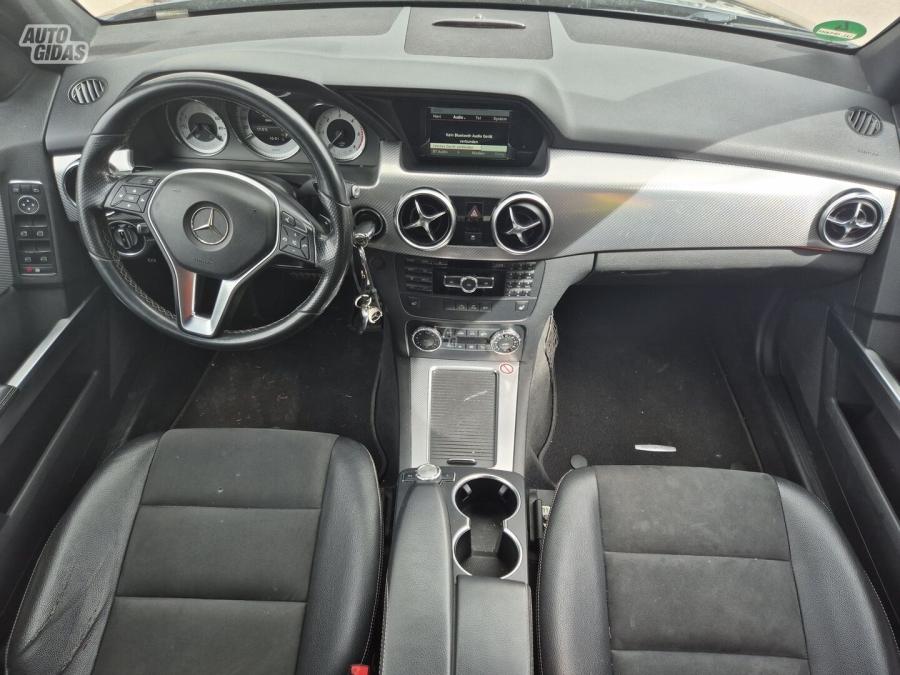 Pelēks Mercedes-Benz GLK 220 2015 Viļņa, ar dzinēja tilpumu 2.10 L un nobraukumu 172 tūkst. km par 11900 €, foto 6 vietnē AUTOMOTO.COM.LV