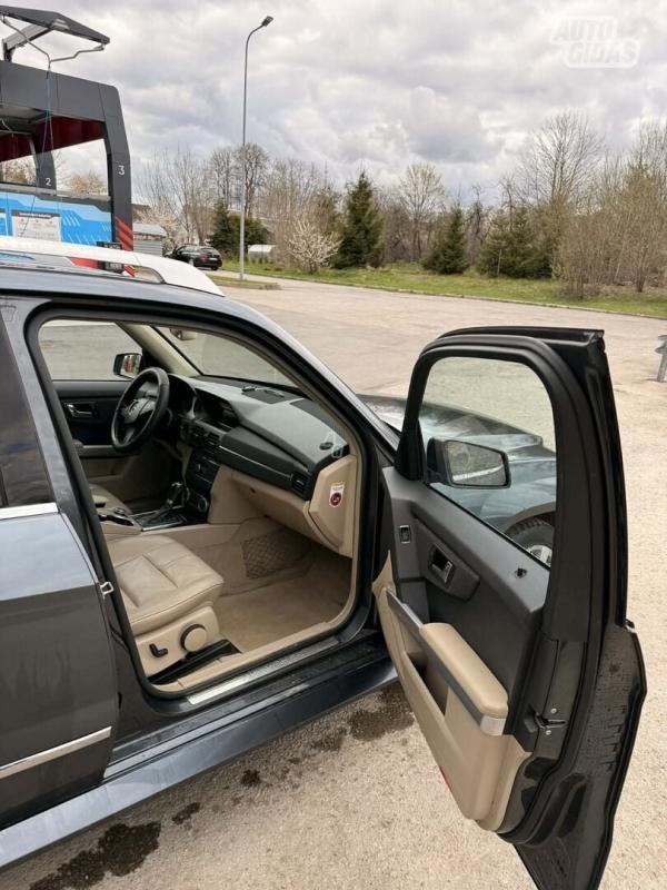 Pelēks Mercedes-Benz GLK 220 2009 Viļņa, ar dzinēja tilpumu 2.10 L un nobraukumu 356 tūkst. km par 4000 €, foto 9 vietnē AUTOMOTO.COM.LV