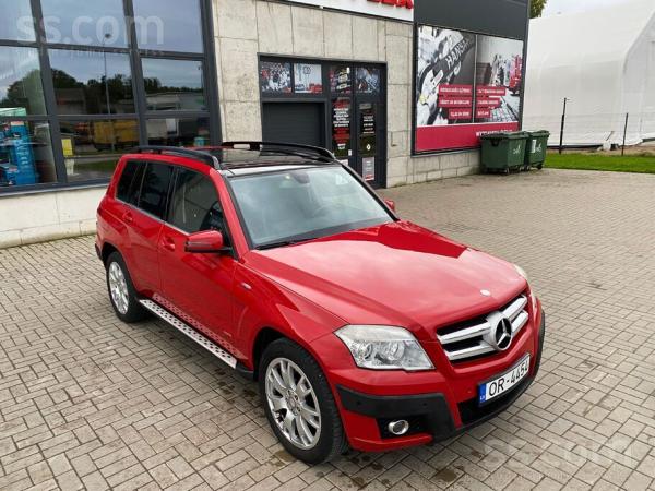 Sarkans Mercedes-Benz GLK 220 2009 Cēsis, ar dzinēja tilpumu 2.20 L un nobraukumu 262 tūkst. km par 8999 €, foto 5 vietnē AUTOMOTO.COM.LV