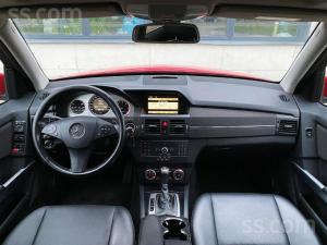 Sarkans Mercedes-Benz GLK 220 2009 Cēsis, ar dzinēja tilpumu 2.20 L un nobraukumu 262 tūkst. km par 8999 €, foto 14 vietnē AUTOMOTO.COM.LV