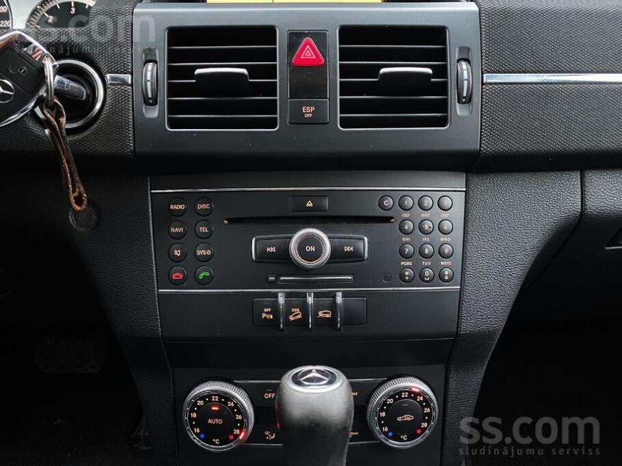 Sarkans Mercedes-Benz GLK 220 2009 Cēsis, ar dzinēja tilpumu 2.20 L un nobraukumu 262 tūkst. km par 8999 €, foto 19 vietnē AUTOMOTO.COM.LV