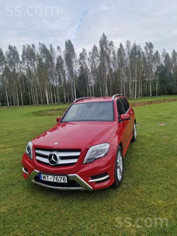 Red Mercedes-Benz GLK 220 2013 in Valka, with an engine capacity of 2.20 L and mileage of 310 thousand km for 10000 €, photo 3 on AUTOMOTO.COM.LV