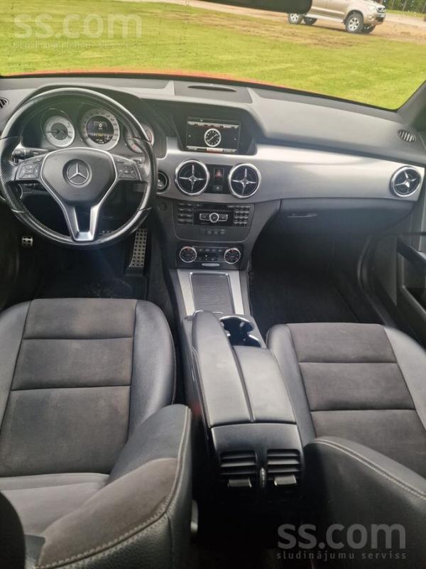 Red Mercedes-Benz GLK 220 2013 in Valka, with an engine capacity of 2.20 L and mileage of 310 thousand km for 10000 €, photo 8 on AUTOMOTO.COM.LV