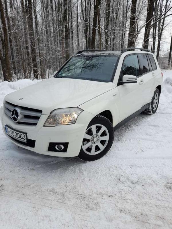 Balts Mercedes-Benz GLK 220 2009 Kauņa, ar dzinēja tilpumu 2.20 L un nobraukumu 296 tūkst. km par 7450 €, foto 1 vietnē AUTOMOTO.COM.LV