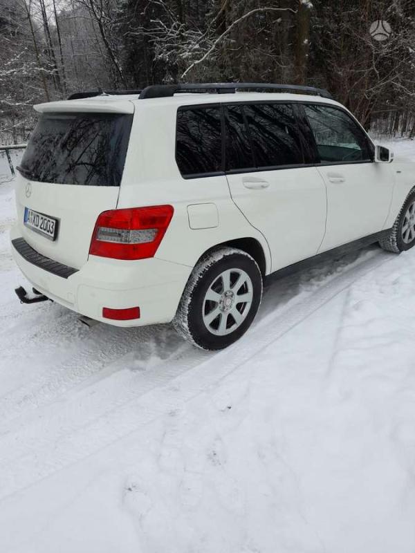 Balts Mercedes-Benz GLK 220 2009 Kauņa, ar dzinēja tilpumu 2.20 L un nobraukumu 296 tūkst. km par 7450 €, foto 5 vietnē AUTOMOTO.COM.LV