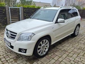 White Mercedes-Benz GLK 220 2010 in Riga, with an engine capacity of 2.20 L and mileage of 238 thousand km for 7335 €, photo  on AUTOMOTO.COM.LV