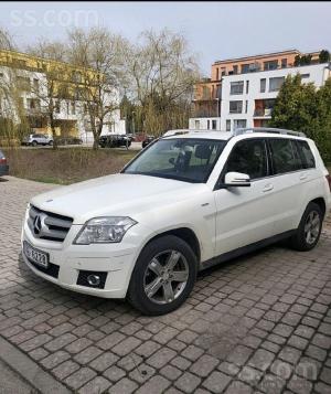 White Mercedes-Benz GLK 220 2011 in Riga, with an engine capacity of 2.20 L and mileage of 319 thousand km for 9500 €, photo  on AUTOMOTO.COM.LV