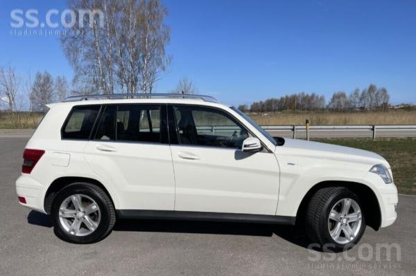White Mercedes-Benz GLK 220 2011 in Riga, with an engine capacity of 2.20 L and mileage of 321 thousand km for 7800 €, photo 7 on AUTOMOTO.COM.LV