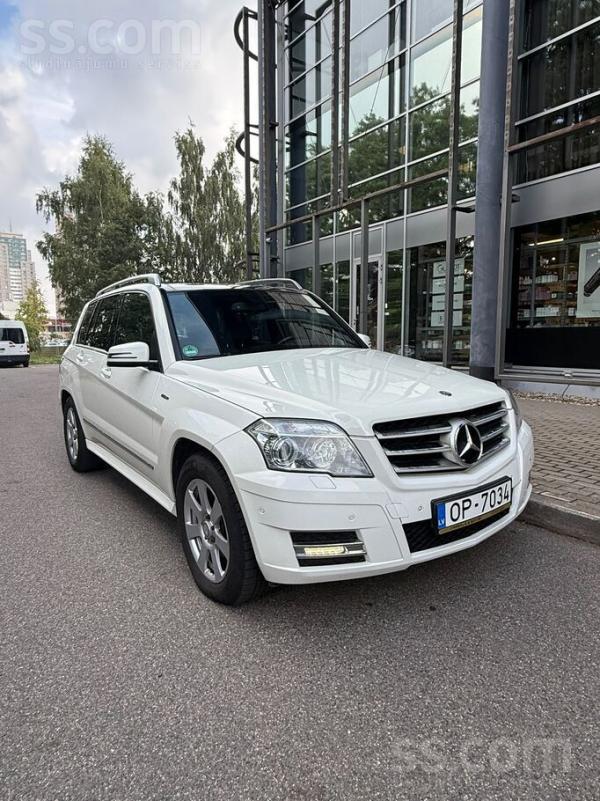 Balts Mercedes-Benz GLK 220 2011 Rīga, ar dzinēja tilpumu 2.20 L un nobraukumu 0 tūkst. km par 7900 €, foto 1 vietnē AUTOMOTO.COM.LV