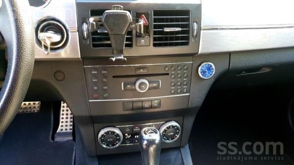 Balts Mercedes-Benz GLK 220 2012 Rīga, ar dzinēja tilpumu 2.20 L un nobraukumu 223 tūkst. km par 8500 €, foto 10 vietnē AUTOMOTO.COM.LV