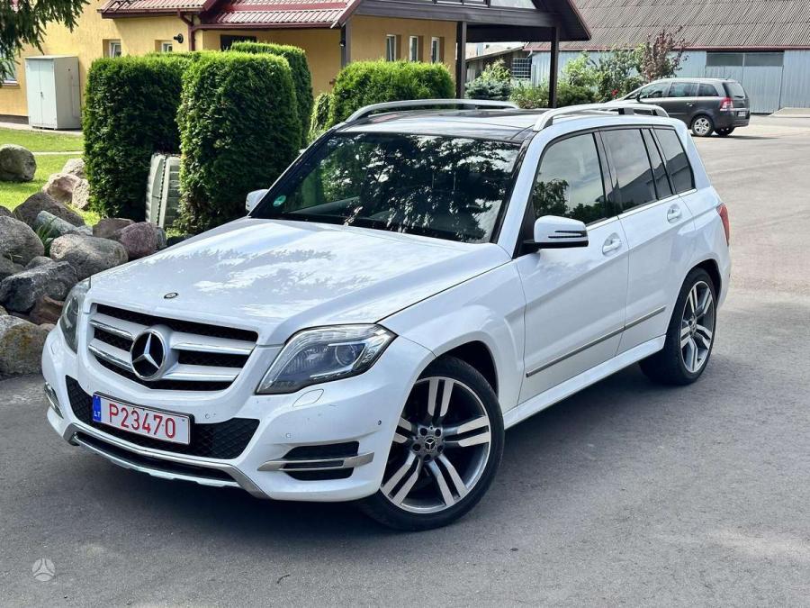 White Mercedes-Benz GLK 220 2013 in Marijampole, with an engine capacity of 2.14 L and mileage of 296 thousand km for 8500 €, photo 1 on AUTOMOTO.COM.LV