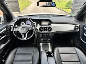 White Mercedes-Benz GLK 220 2013 in Marijampole, with an engine capacity of 2.14 L and mileage of 296 thousand km for 8500 €, photo 9 on AUTOMOTO.COM.LV