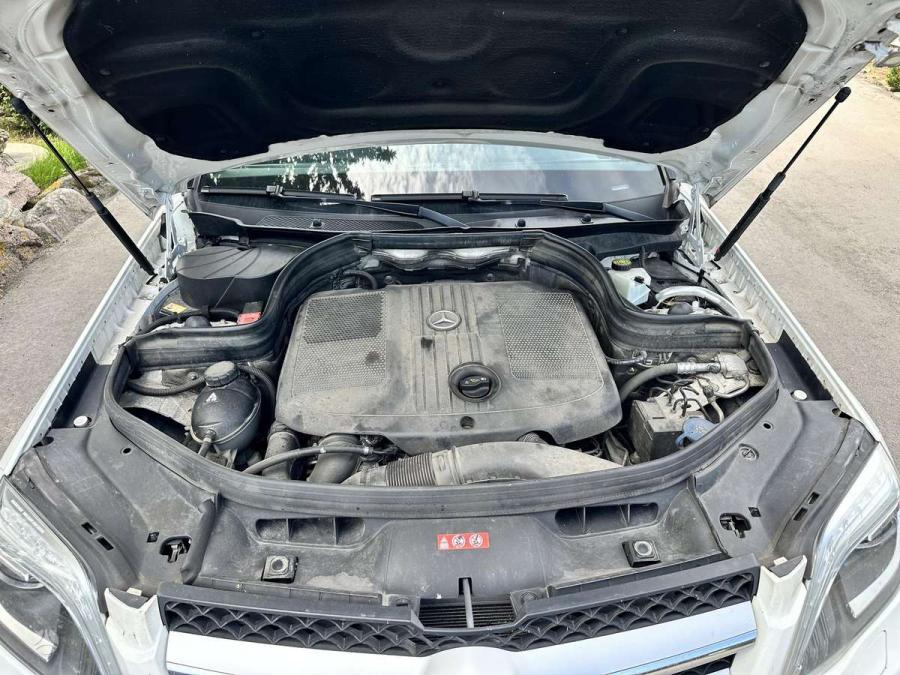 White Mercedes-Benz GLK 220 2013 in Marijampole, with an engine capacity of 2.14 L and mileage of 296 thousand km for 8500 €, photo 28 on AUTOMOTO.COM.LV