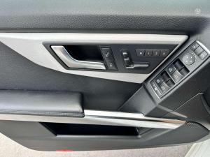 White Mercedes-Benz GLK 220 2013 in Marijampole, with an engine capacity of 2.14 L and mileage of 296 thousand km for 8300 €, photo 15 on AUTOMOTO.COM.LV