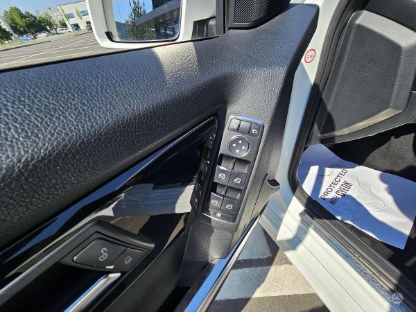 Balts Mercedes-Benz GLK 220 2013 Kauņa, ar dzinēja tilpumu 2.14 L un nobraukumu 261 tūkst. km par 9999 €, foto 7 vietnē AUTOMOTO.COM.LV