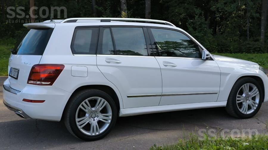 White Mercedes-Benz GLK 220 2014 in Riga, with an engine capacity of 2.20 L and mileage of 202 thousand km for 14900 €, photo 5 on AUTOMOTO.COM.LV