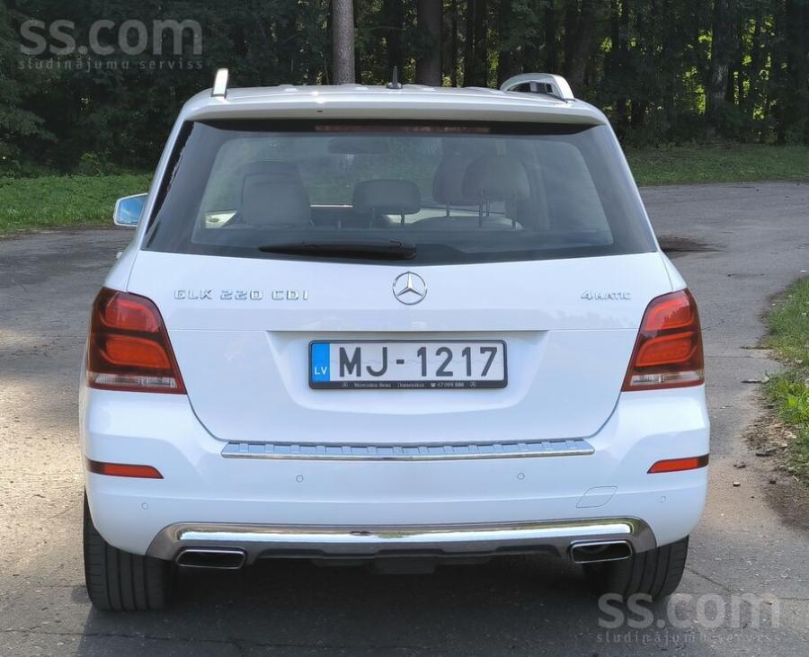 White Mercedes-Benz GLK 220 2014 in Riga, with an engine capacity of 2.20 L and mileage of 202 thousand km for 14900 €, photo 8 on AUTOMOTO.COM.LV