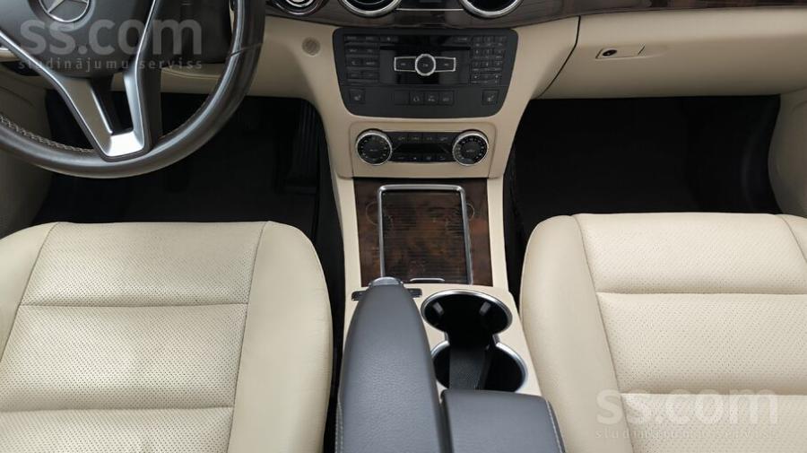 White Mercedes-Benz GLK 220 2014 in Riga, with an engine capacity of 2.20 L and mileage of 202 thousand km for 14900 €, photo 22 on AUTOMOTO.COM.LV
