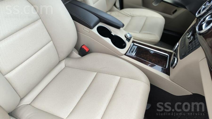 White Mercedes-Benz GLK 220 2014 in Riga, with an engine capacity of 2.20 L and mileage of 202 thousand km for 14900 €, photo 23 on AUTOMOTO.COM.LV