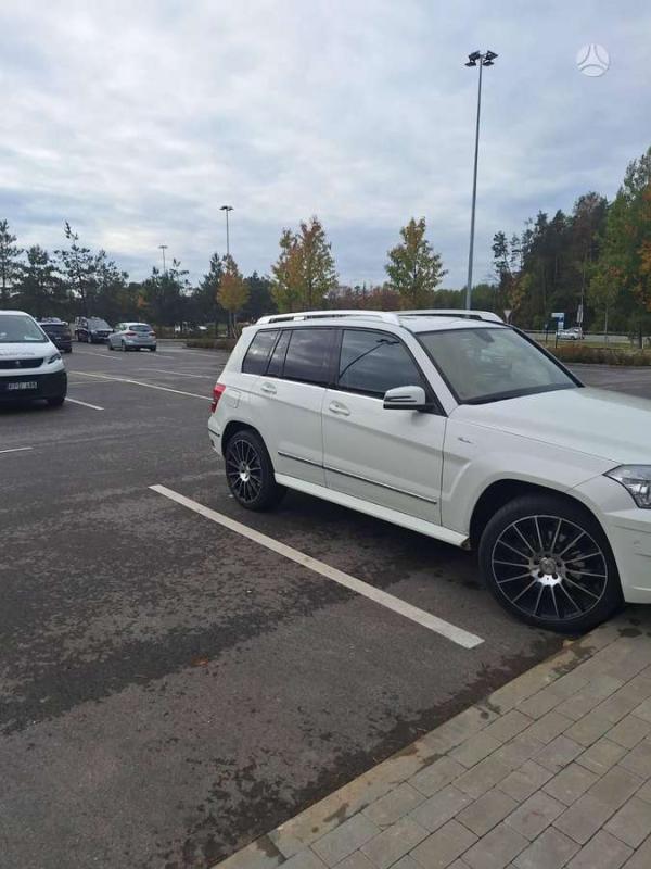Balts Mercedes-Benz GLK 220 2010 Viļņa, ar dzinēja tilpumu 2.20 L un nobraukumu 210 tūkst. km par 10500 €, foto 6 vietnē AUTOMOTO.COM.LV