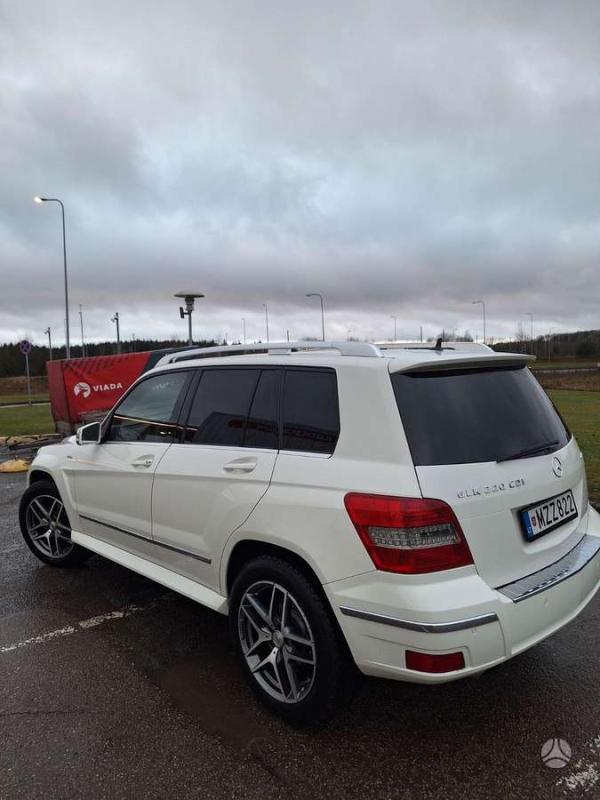 Balts Mercedes-Benz GLK 220 2010 Viļņa, ar dzinēja tilpumu 2.20 L un nobraukumu 210 tūkst. km par 10500 €, foto 7 vietnē AUTOMOTO.COM.LV