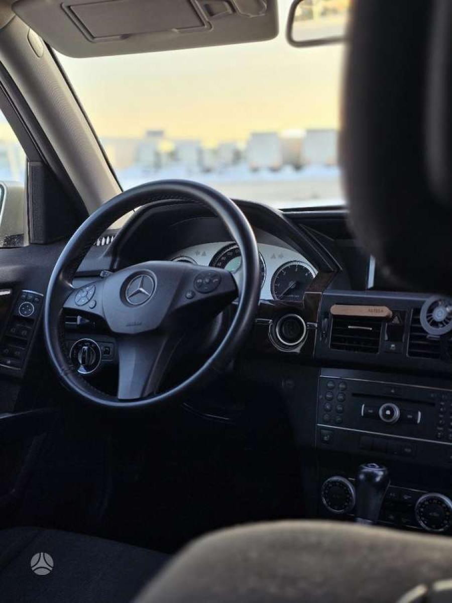 Dzeltens Mercedes-Benz GLK 220 2011 Viļņa, ar dzinēja tilpumu 0.00 L un nobraukumu 321 tūkst. km par 6550 €, foto 27 vietnē AUTOMOTO.COM.LV