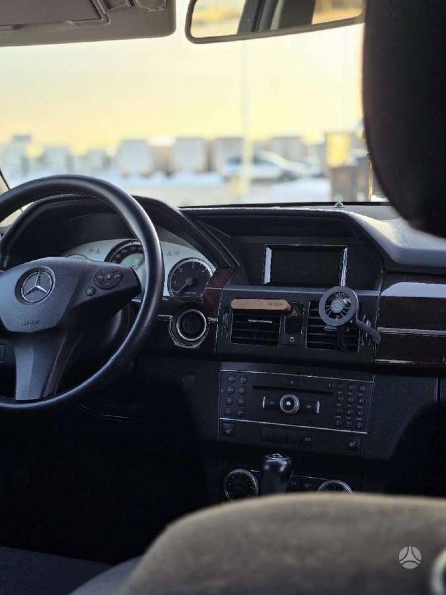 Dzeltens Mercedes-Benz GLK 220 2011 Viļņa, ar dzinēja tilpumu 0.00 L un nobraukumu 321 tūkst. km par 6550 €, foto 28 vietnē AUTOMOTO.COM.LV