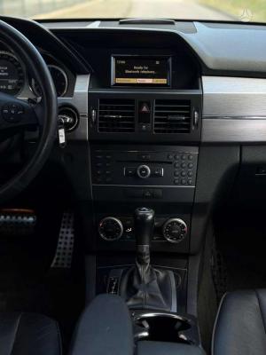 Yellow Mercedes-Benz GLK 220 2011 in Klaipeda, with an engine capacity of 0.00 L and mileage of 297 thousand km for 6450 €, photo 15 on AUTOMOTO.COM.LV