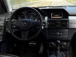 Yellow Mercedes-Benz GLK 220 2011 in Klaipeda, with an engine capacity of 0.00 L and mileage of 297 thousand km for 6450 €, photo 16 on AUTOMOTO.COM.LV