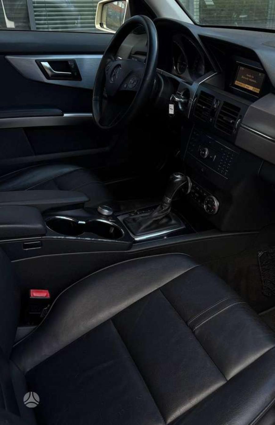 Dzeltens Mercedes-Benz GLK 220 2011 Klaipėda, ar dzinēja tilpumu 0.00 L un nobraukumu 297 tūkst. km par 6400 €, foto 24 vietnē AUTOMOTO.COM.LV