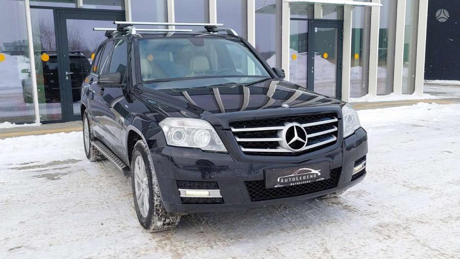 Black Mercedes-Benz glk-250 2012 in Vilnius, with an engine capacity of 2.14 L and mileage of 214 thousand km for 8990 €, photo 2 on AUTOMOTO.COM.LV