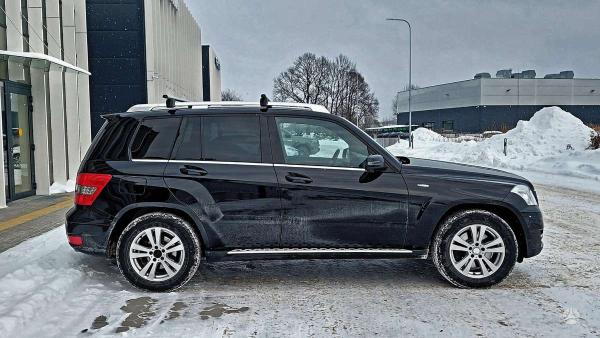 Melns Mercedes-Benz glk-250 2012 Viļņa, ar dzinēja tilpumu 2.14 L un nobraukumu 214 tūkst. km par 8990 €, foto 9 vietnē AUTOMOTO.COM.LV