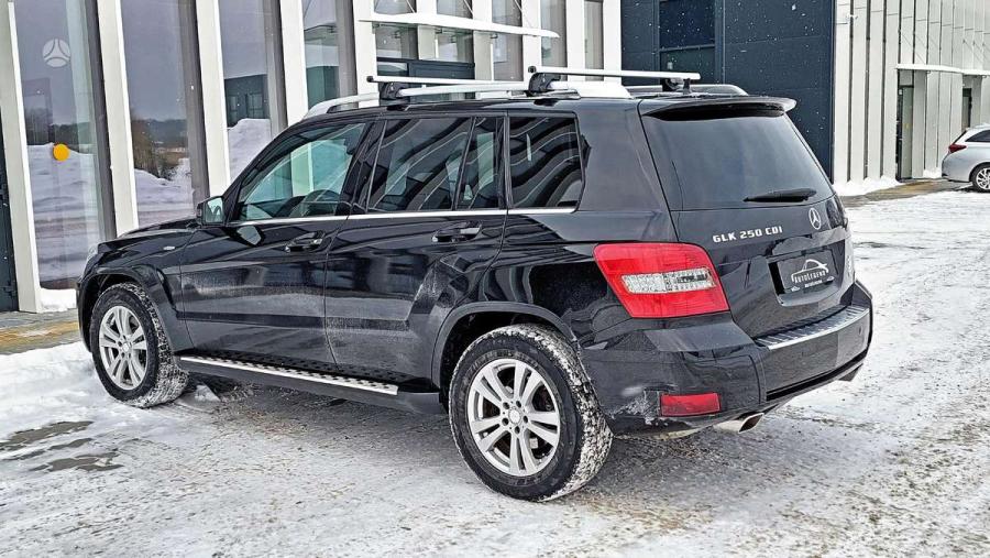 Black Mercedes-Benz glk-250 2012 in Vilnius, with an engine capacity of 2.14 L and mileage of 214 thousand km for 8990 €, photo 10 on AUTOMOTO.COM.LV