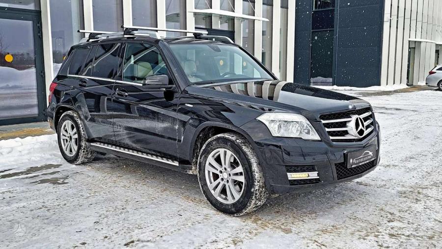 Black Mercedes-Benz glk-250 2012 in Vilnius, with an engine capacity of 2.14 L and mileage of 214 thousand km for 8990 €, photo 11 on AUTOMOTO.COM.LV